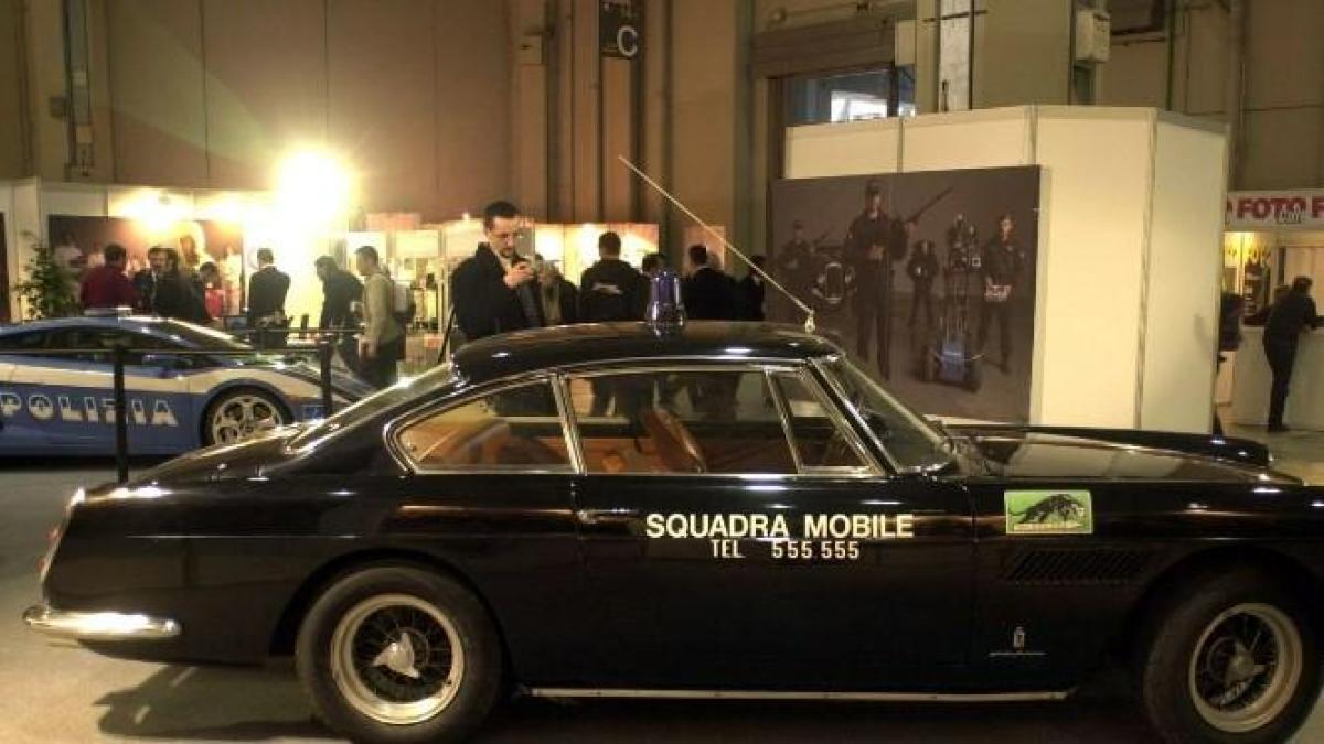 Il Ministero blocca un notaio bresciano: «Non può vendere la Ferrari ...