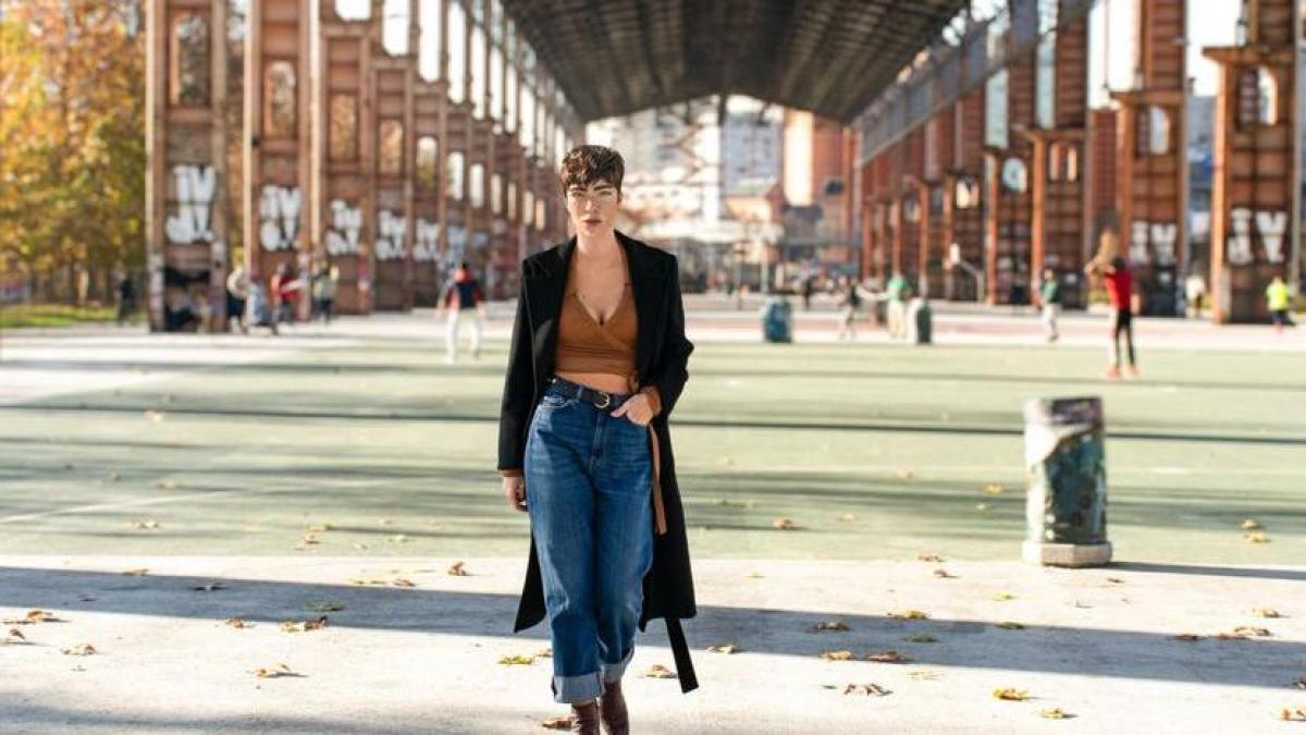 Nefele, la prima virtual influencer italiana ora insegna inglese ...