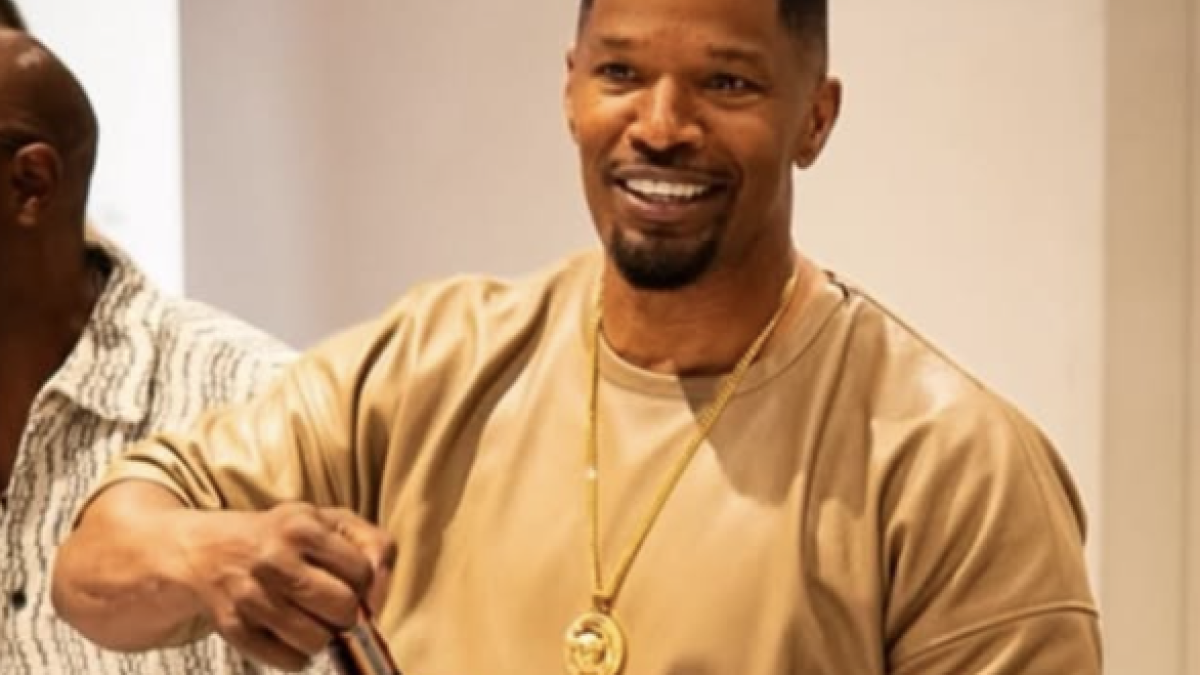 Jamie Foxx ferito al volto nel ristorante dove stava festeggiando il ...
