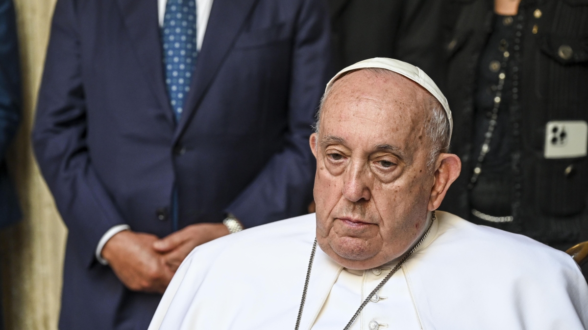 Le pape François "n'est pas encore hors de danger, il y a encore une ...