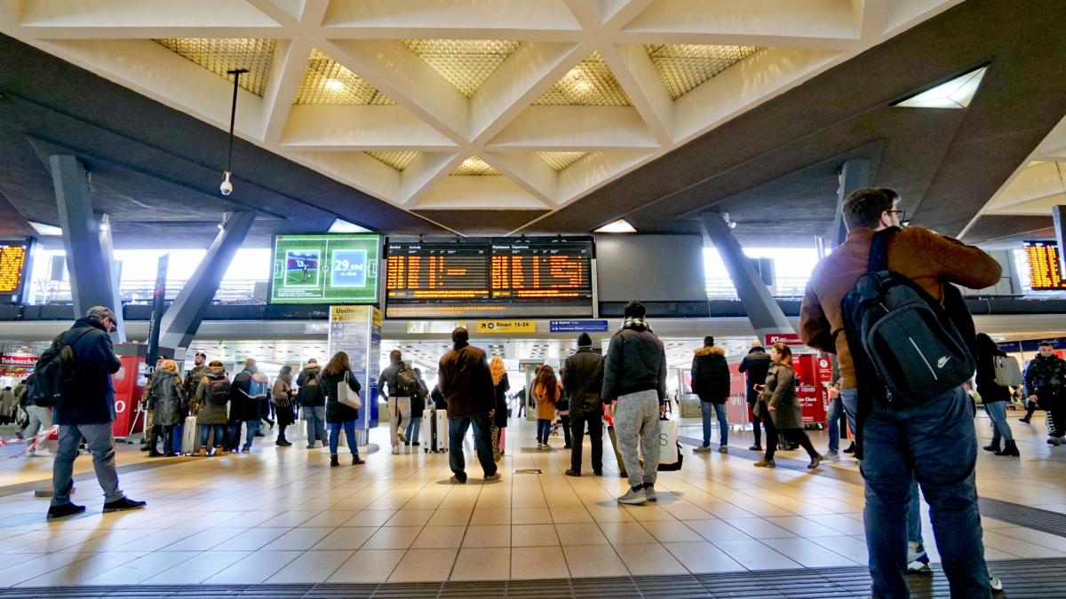 Roma, stazione Termini: da via Marsala parte la Formazione digitale per ...