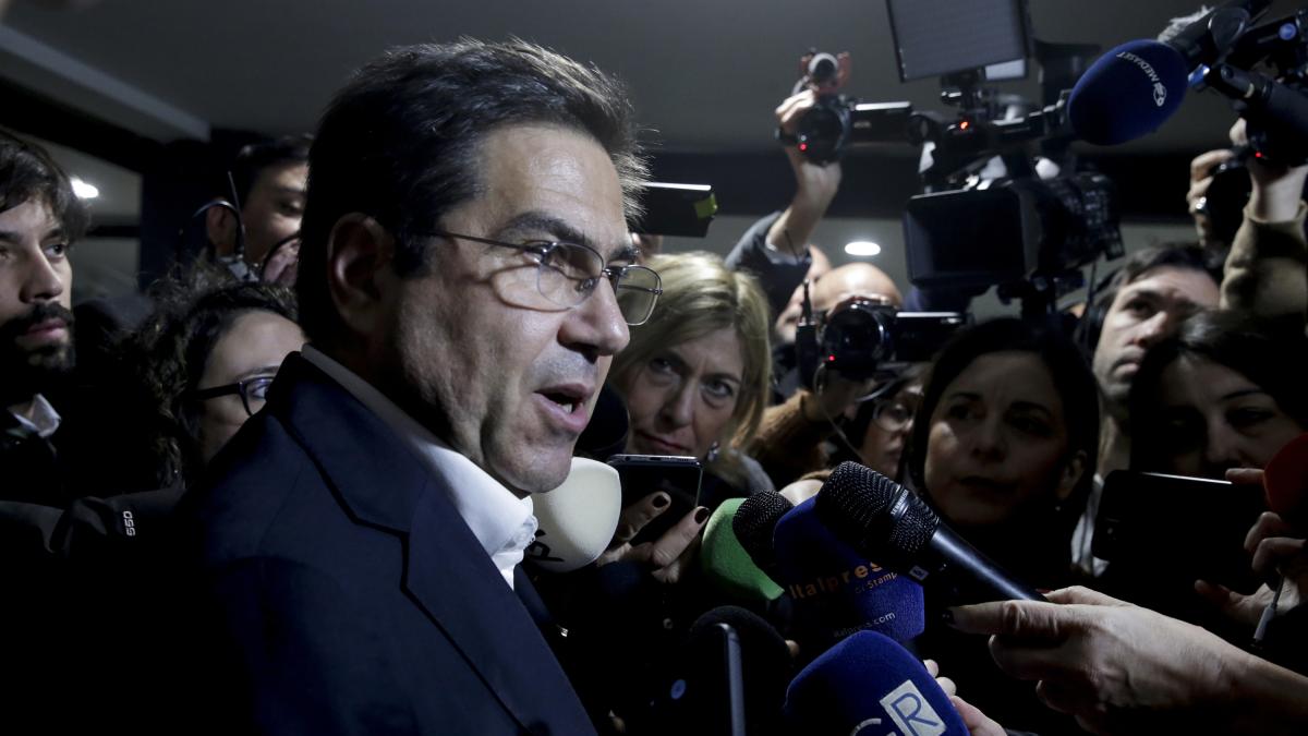 Schlein al corteo M5S, Alessio D'Amato si dimette dall'assemblea ... Schlein al corteo M5S, Alessio D'Amato si dimette dall'assemblea ...