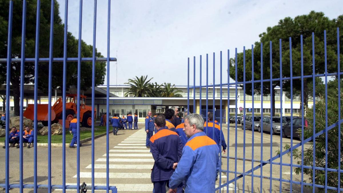 Cnh, consegne in ritardo. A Lecce 500 operai in ferie: pesano anche gli ...