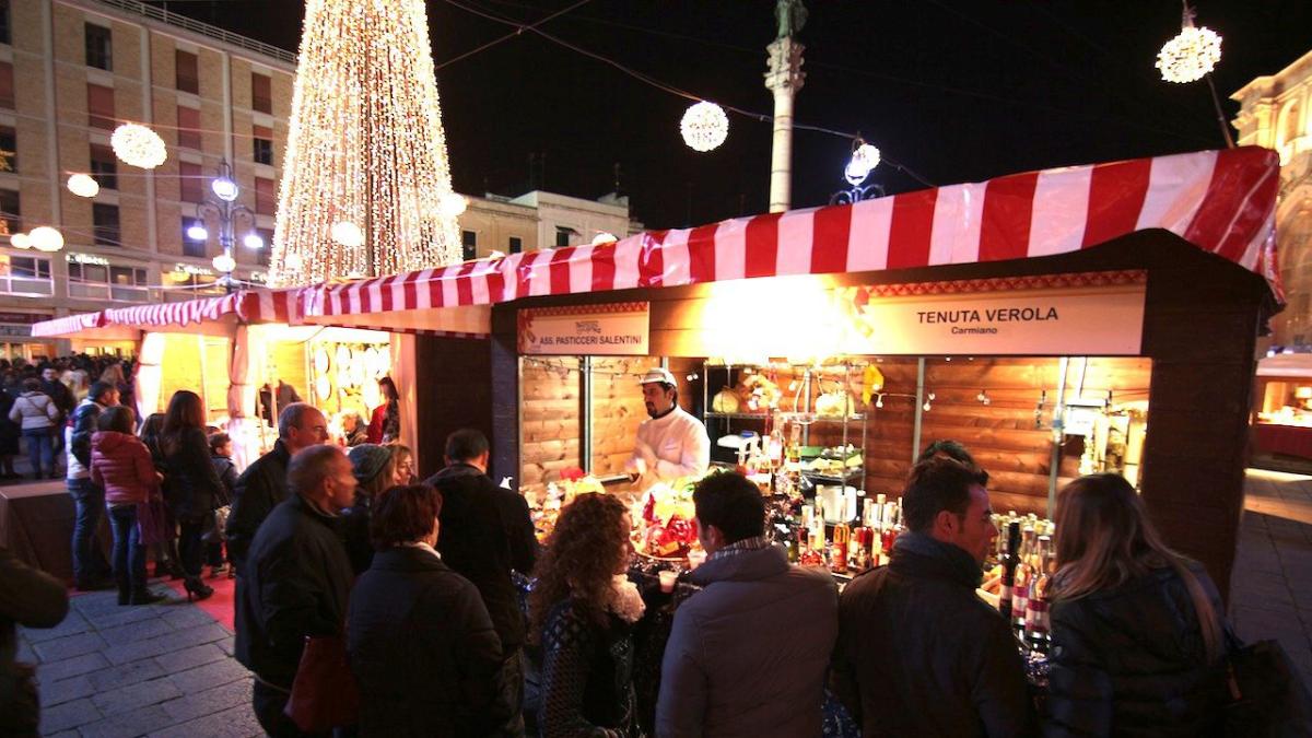 Lecce, al via i mercatini di Natale: la città si prepara per Natale ...