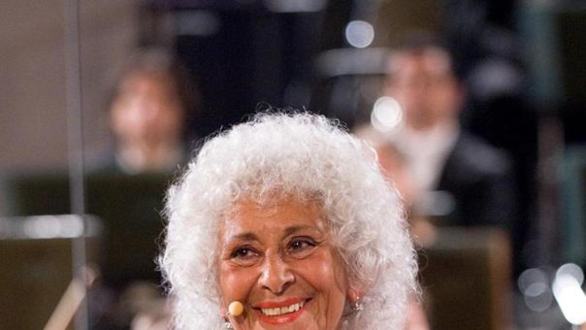 Isa Danieli: un tavolo tecnico per soccorrere il nostro teatro ...