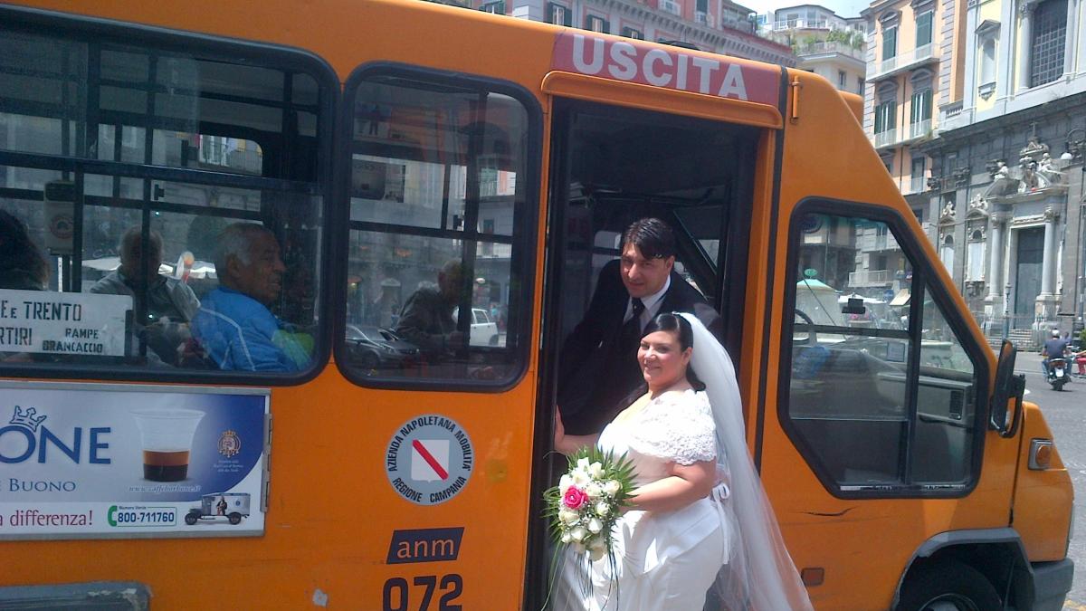 «Affitta un pullman per sposarti» Parte il progetto Anm «bus married ...
