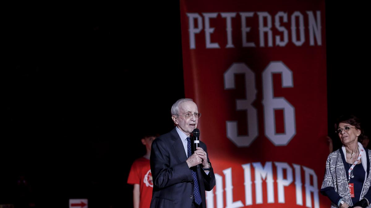 Dan Peterson, l'Olimpia Milano ritira per sempre la maglia numero 36 ...