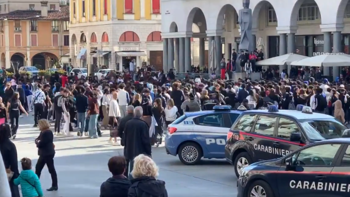 Maranza, centrodestra: «Piazza Vittoria non può essere teatro di bande ...