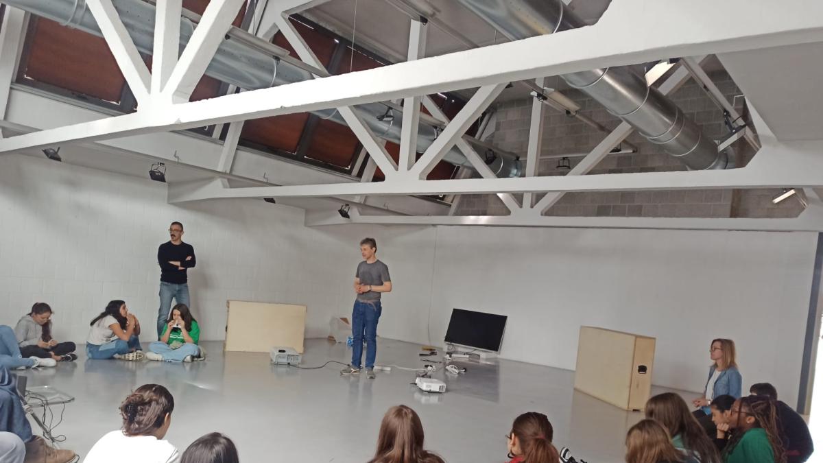 La mostra è curata dagli studenti di Barriera | Corriere.it