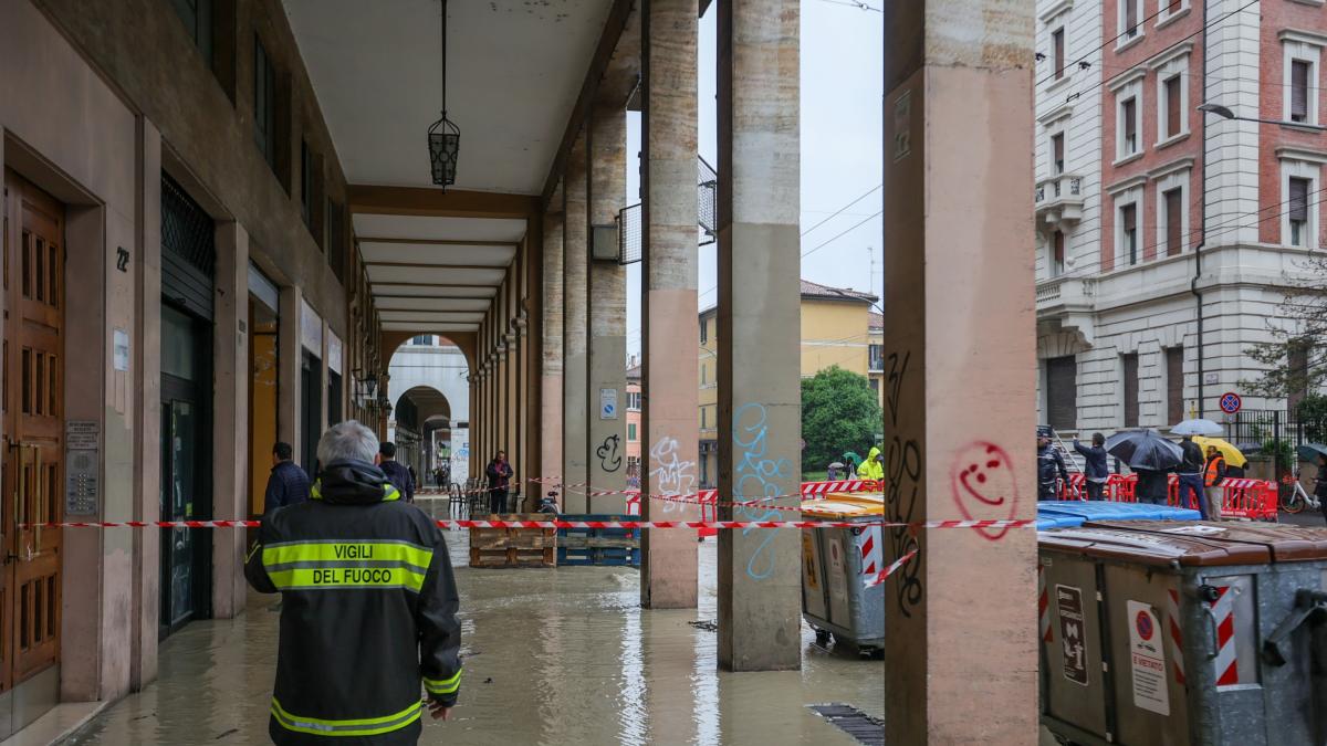 Bologna, torrente Ravone esondato: le foto | Corriere.it