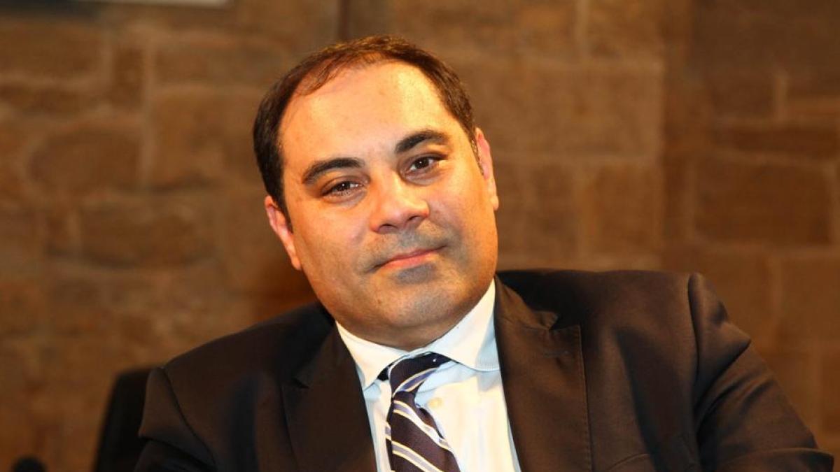 Taranto, il sindaco Melucci (ex pupillo di Emiliano) lascia il partito ...