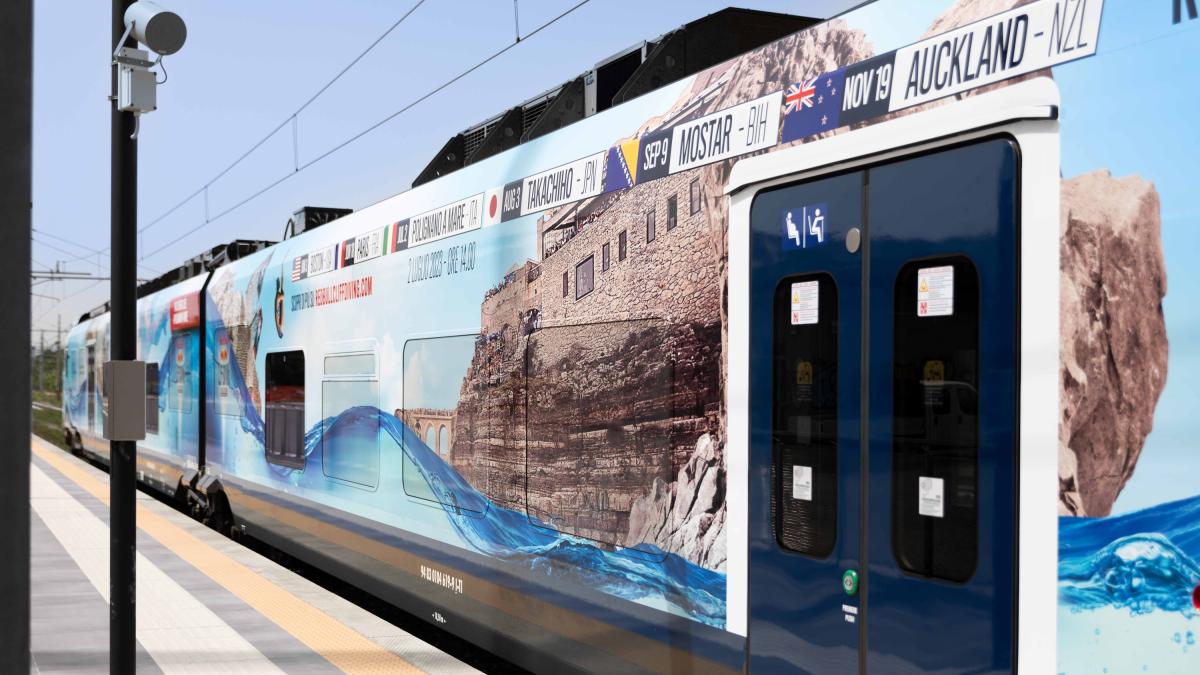 Red Bull Cliff Diving a Polignano, nei treni regionali 65mila posti ...