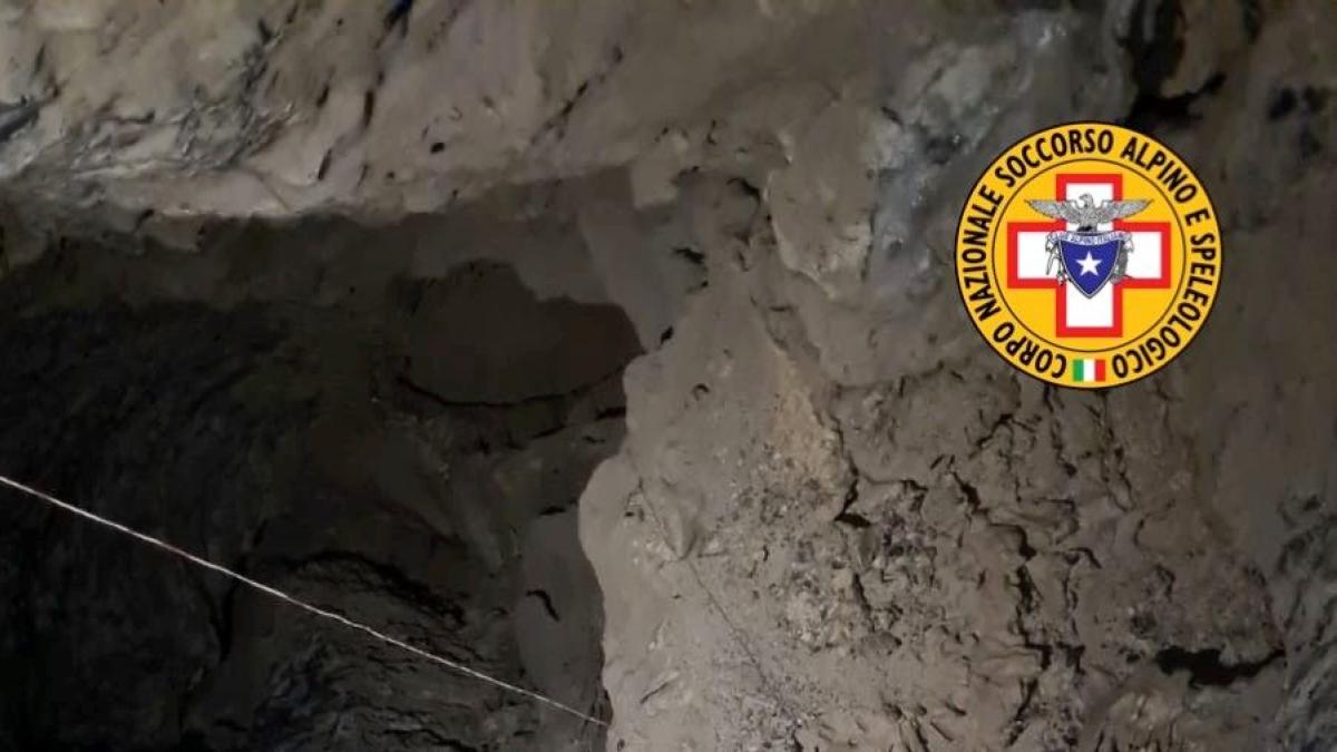 La speleologa Ottavia Piana e la seconda notte intrappolata a 150 metri ...