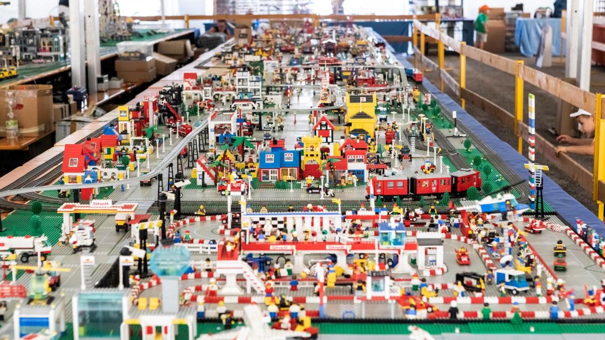 BorgoBrick: 94 espositori presentano città, castelli e macchine fatte ...