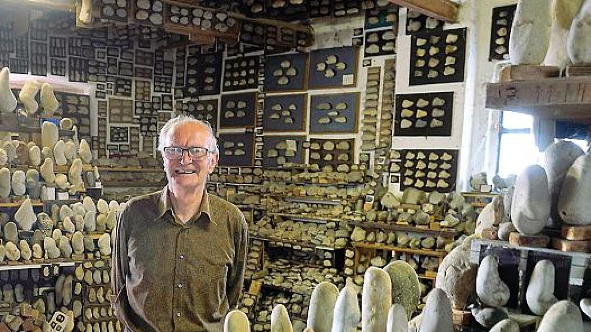 Verona, il collezionista di sassi d'Adige: la storia di Luigi è un ...