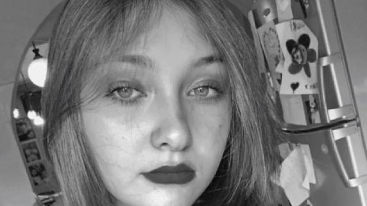 Maria Antonietta Cutillo morta folgorata a 16 anni mentre parlava al ...