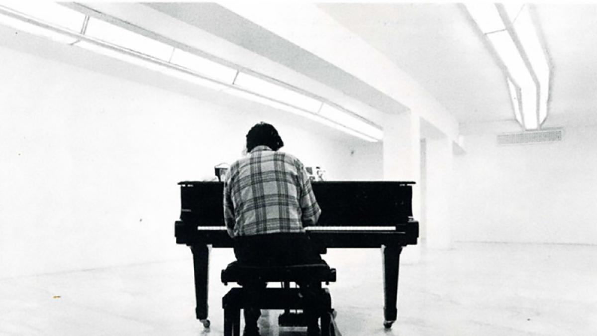 «Musiche inutili», Luca Miti a Casa Morra | Corriere.it