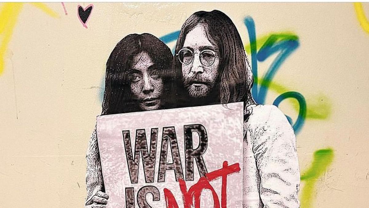 Evyrein, il writer e il nuovo murales in Ghetto a Padova: «War is not ...