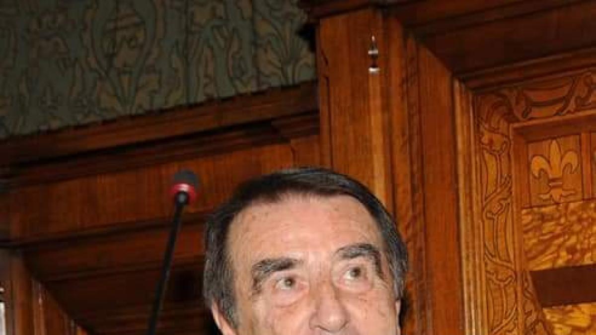 Eugenio Riccomini, Bologna piange lo storico dell'arte che si è spento ...