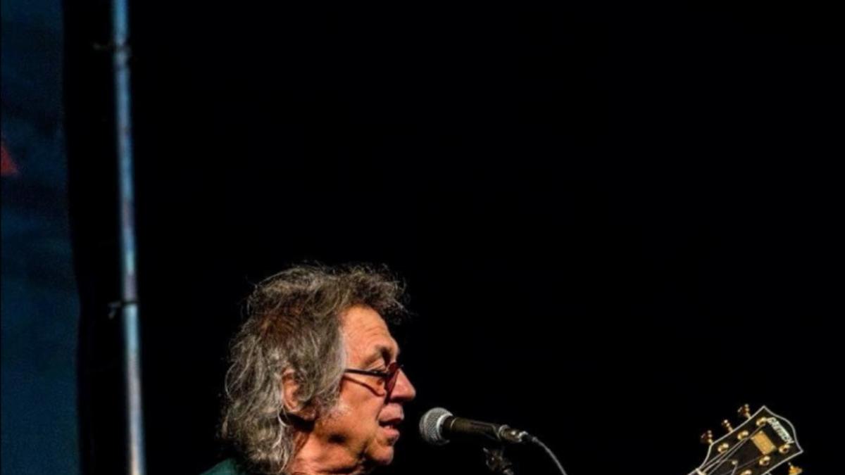 Morto Giorgio Zito Bennato, in centinaia ai funerali del musicista ...