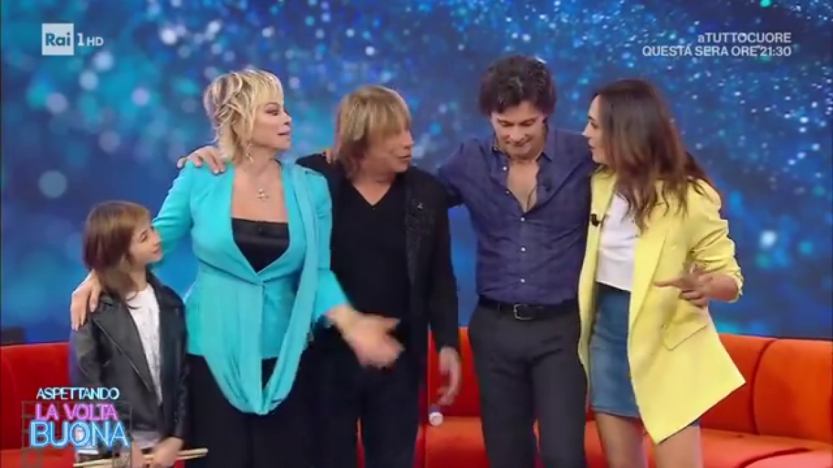 Fiorello come Manuel Franjo a Viva Rai2 richiede indietro la lacca a ...