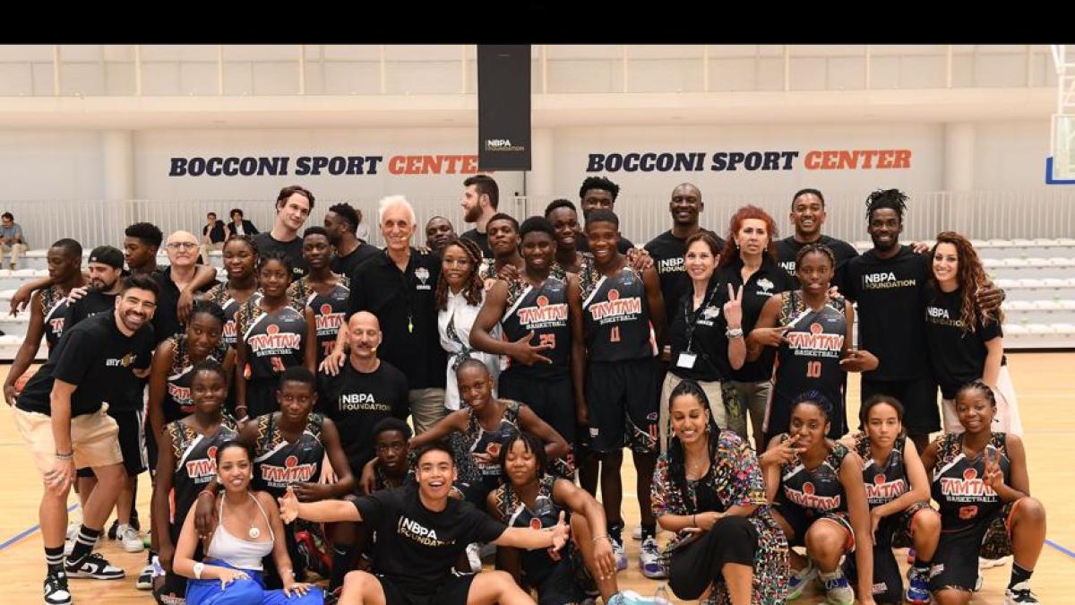 La nuova vita delle scarpe usate dai big: le indosseranno i giovani ...