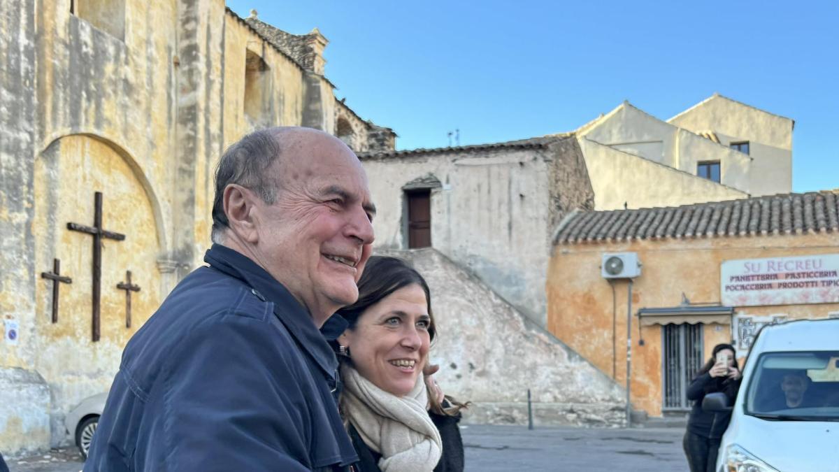 Bersani in tour, la seconda vita dell’ex leader: «Io ascolto il popolo ...