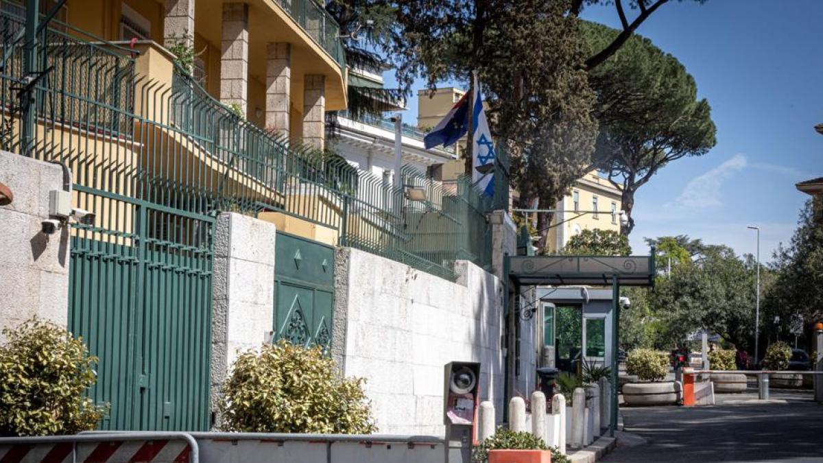 Roma, allerta terrorismo: chiusa l'ambasciata di Israele ai Parioli. Il ...
