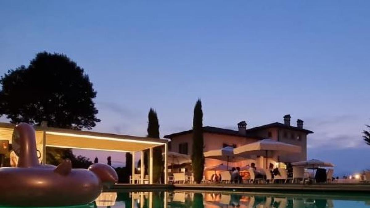 Matrimonio da incubo nella villa sul lago a Galliate Lombardo: gli ...