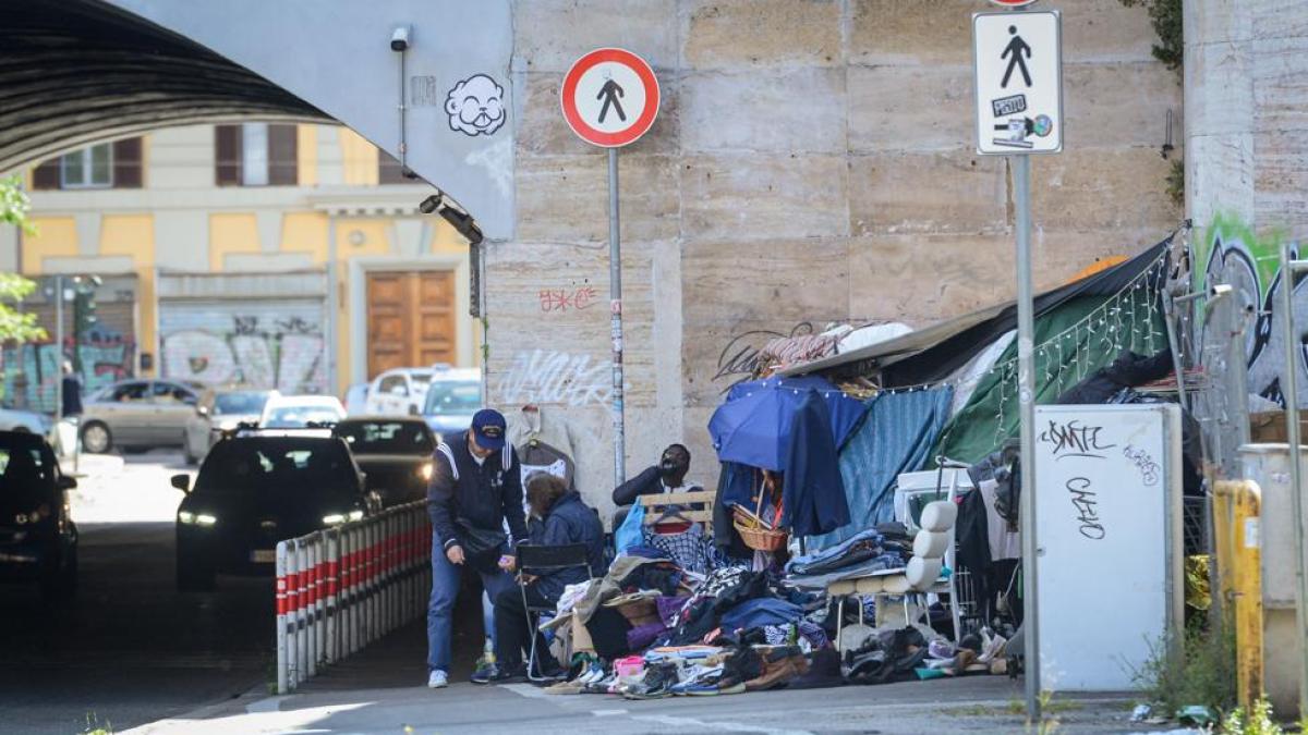 Roma, sotto le Mura Aureliane le «canadesi» degli ultimi. Inutili gli ...