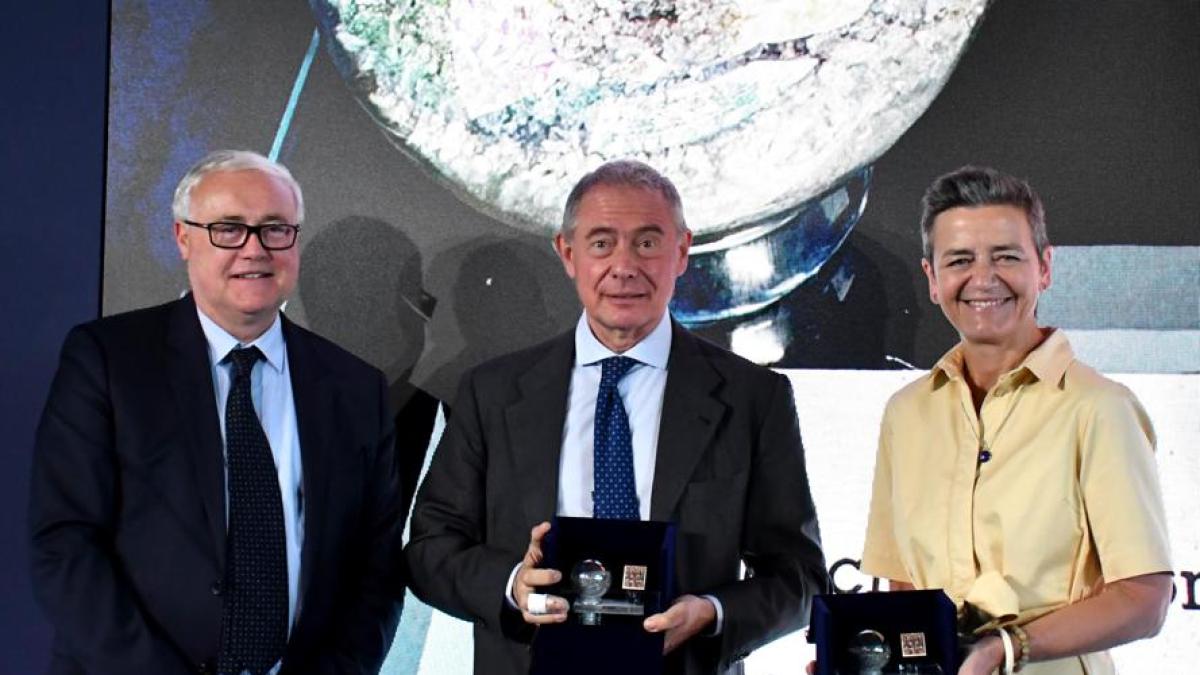 Stm, nuovo impianto di chip a Catania: investimento da 5 miliardi (di ...