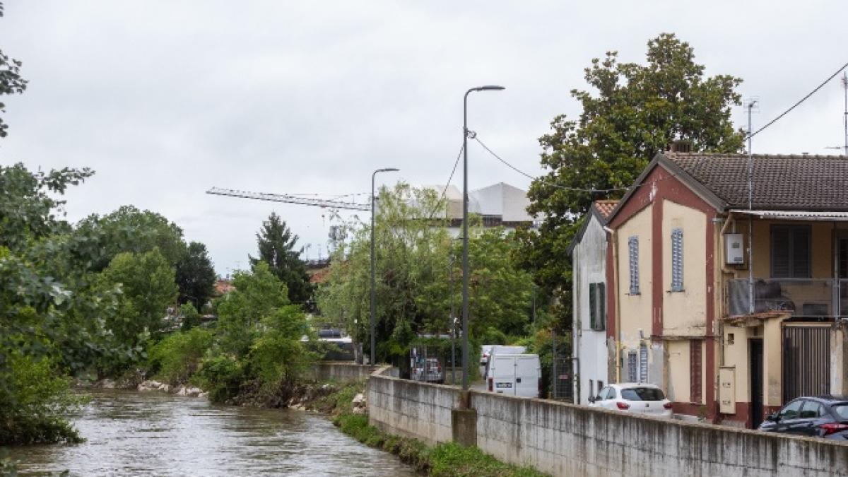 Ponte Lambro, il confine di Milano che si dissolve nel fango del fiume ...