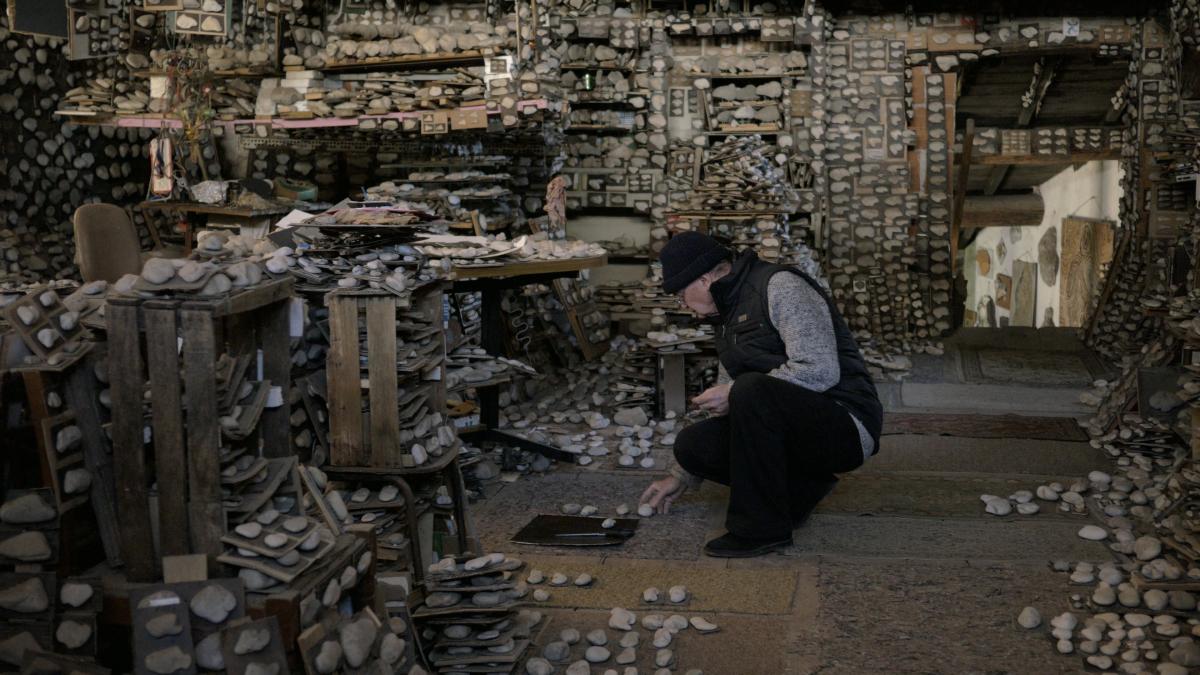 Luigi Lineri, una vita da collezionista di sassi: «Ho cominciato nel ...