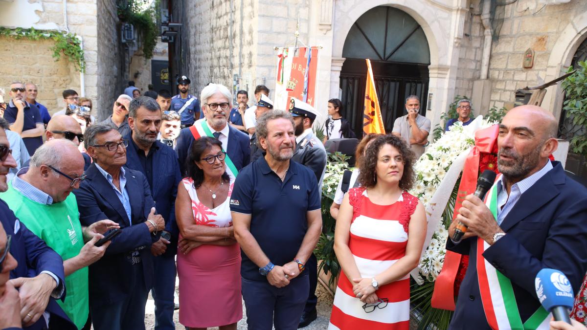 Bari ricorda Michele Fazio, il sedicenne ucciso dalla mafia 23 anni fa ...