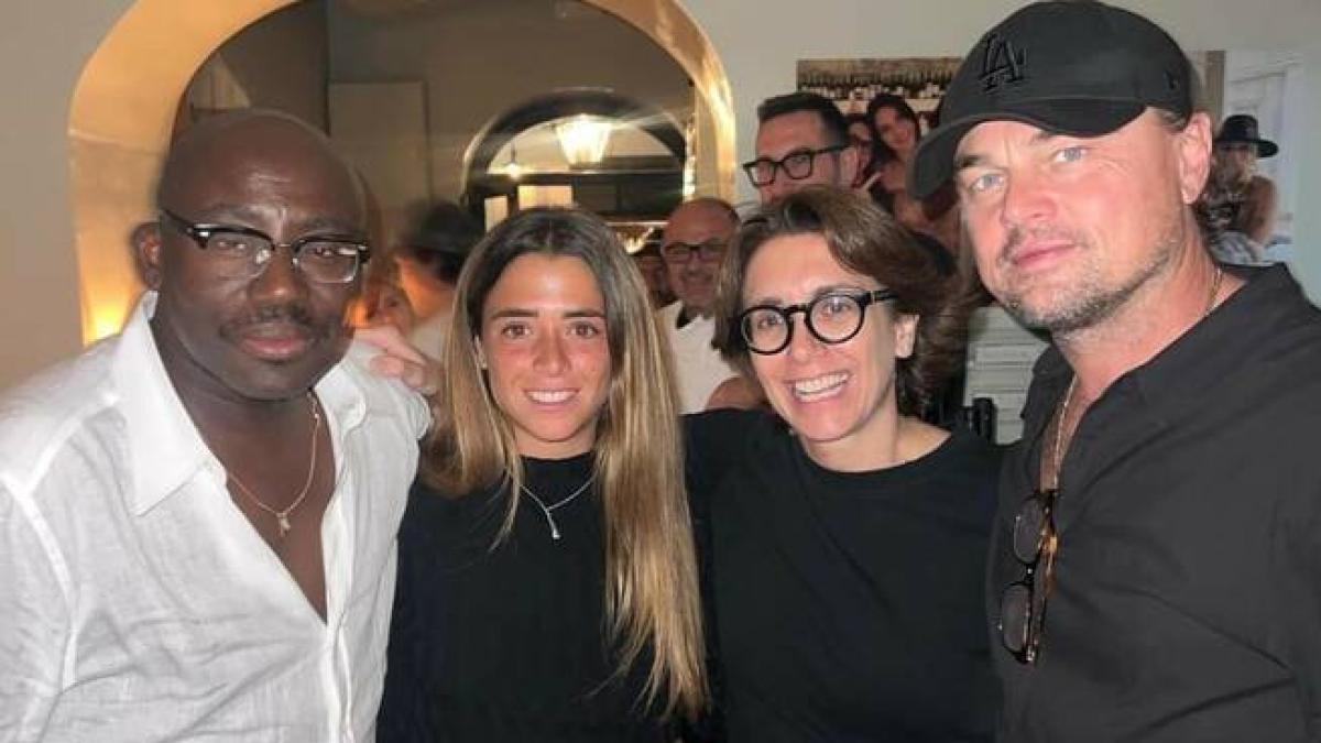 Leonardo Di Caprio e l'amico Andrew Garfield in vacanza tra Positano e ...