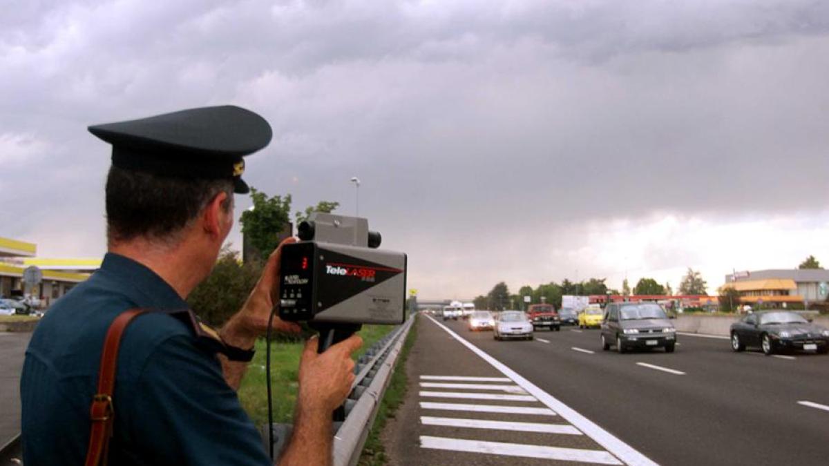 Telelaser nelle località turistiche e in A4, acqua fresca per chi è in coda | Corriere.it