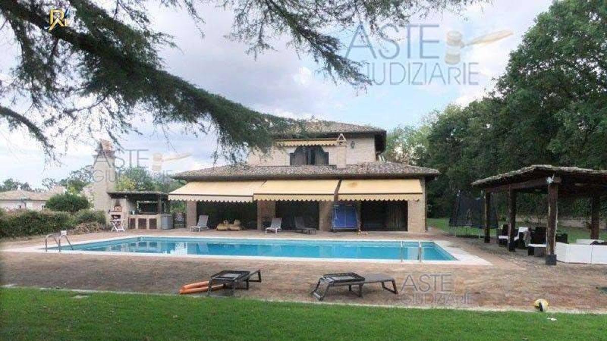 Ecco le foto della villa dell'Olgiata (all'asta) in cui fu uccisa ...