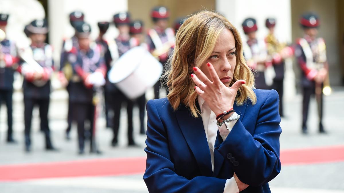 Meloni e le chat private ma rese pubbliche, la furia contro gli eletti ...