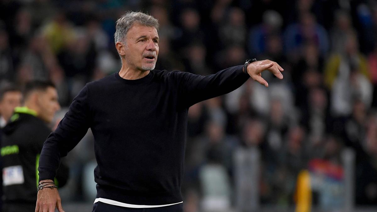 Marco Baroni, chi è l'allenatore della Lazio: il gol scudetto con ...