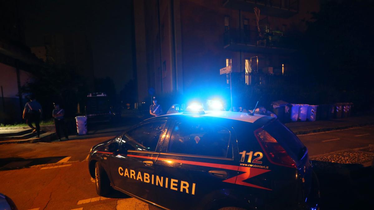 Rozzano, spara un colpo di pistola durante la rapina al market ...