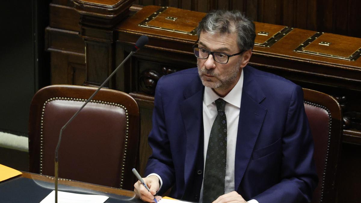 Manovra, è corsa contro il tempo. L’aumento di stipendio ai ministri verso l’ok | Corriere.it