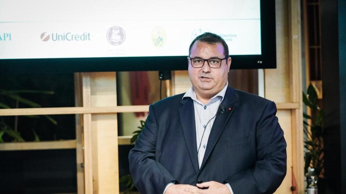 «Tavares costringeva a produrre all’estero». Alberto Russo, ceo di Leva ...