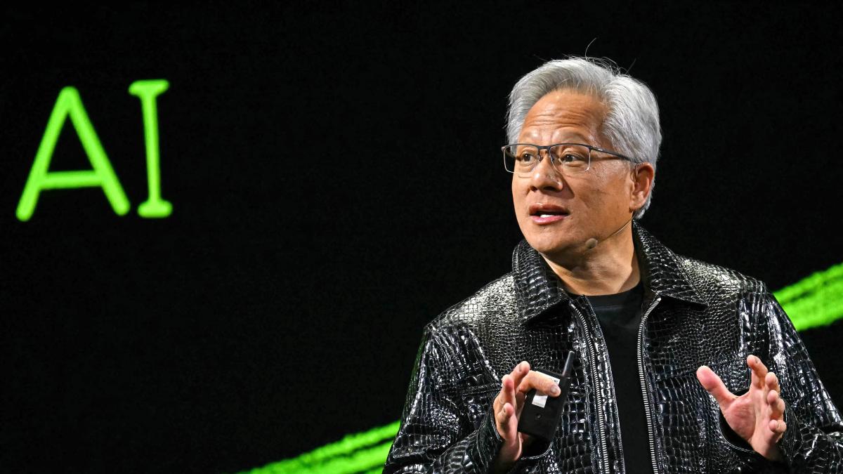 Jensen Huang inaugura il Ces 2025: «Siamo nell'era degli agenti di ...