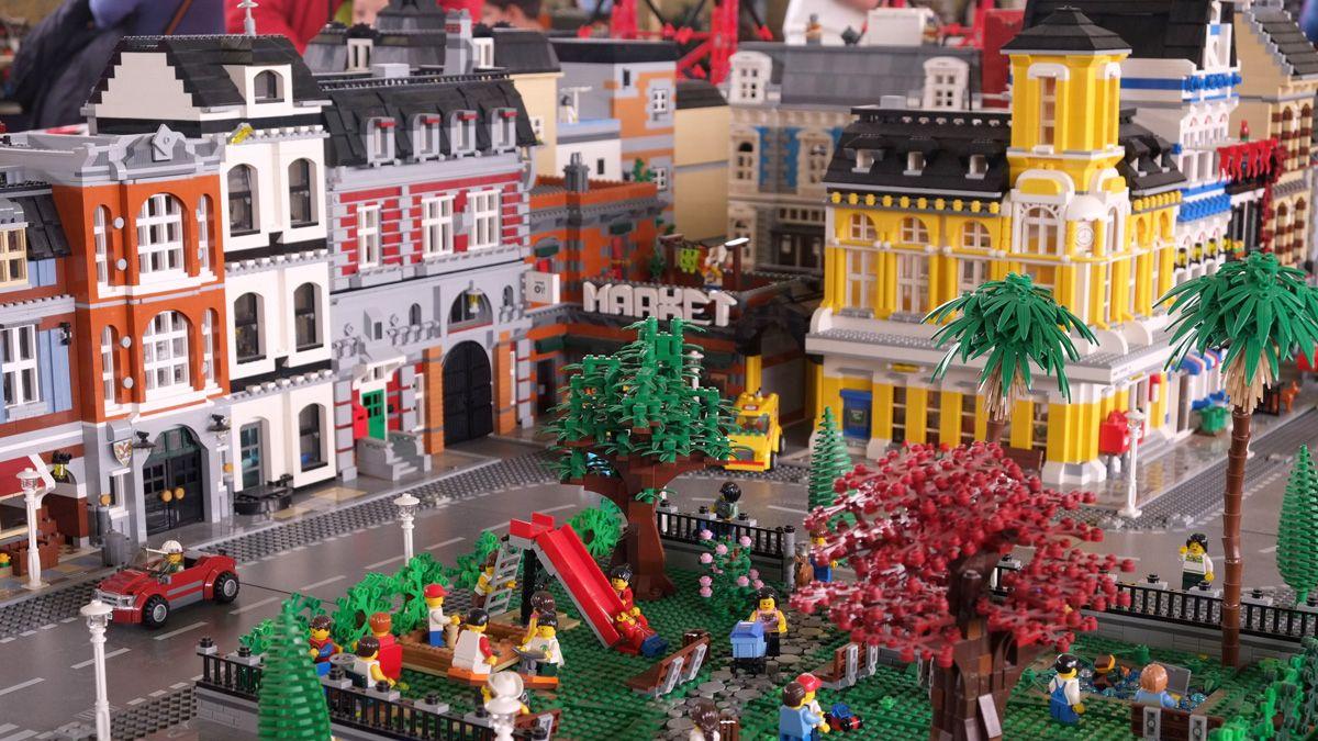 «I love Lego», dopo aver fatto il giro del mondo (con un milione di visitatori) la mostra ...