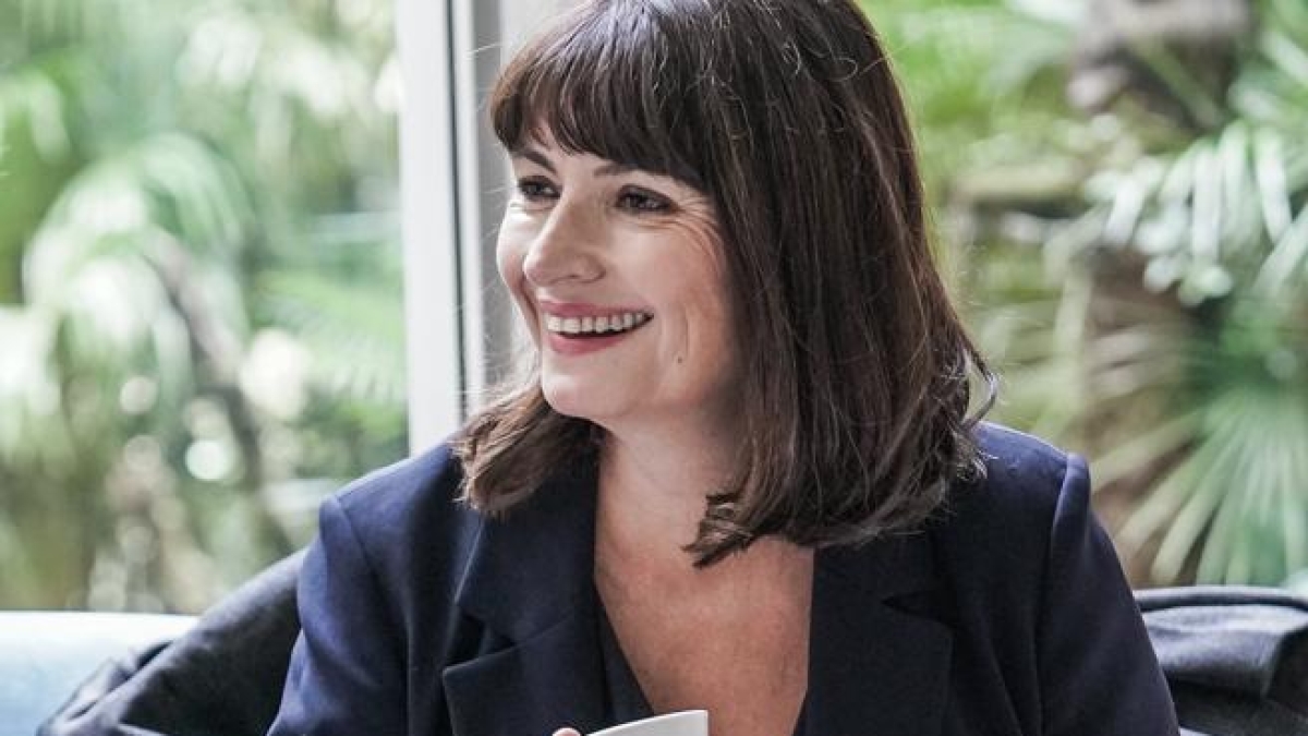 Salone del Libro, gli ospiti di sabato 17 maggio: Valérie Perrin, Paul ...