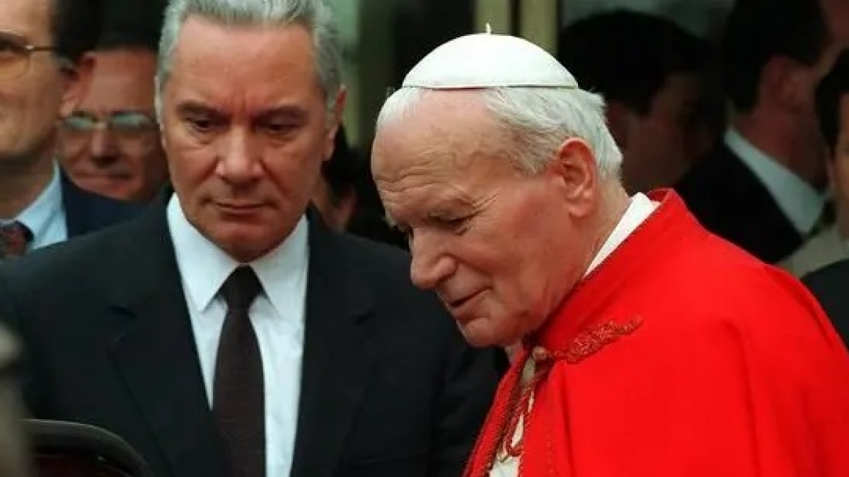 Angelo Gugel, morto a 90 anni l'aiutante di tre Papi: fu accanto a ...