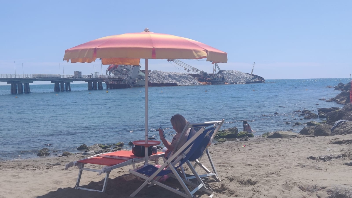 Marina di Massa, a settembre verrà rimosso il relitto della Guang Rong ...