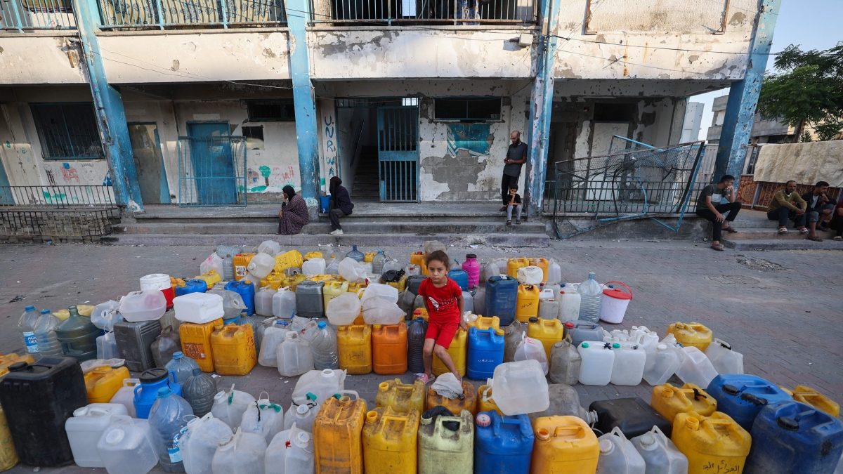 Altina latina viral scandal her looks are as good as the