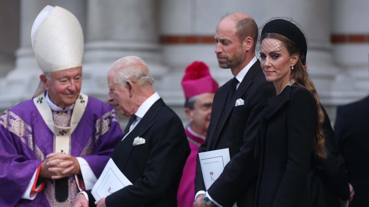 William e re Carlo «divisi sul futuro della monarchia»: dal principe Harry agli impegni pubblici ...