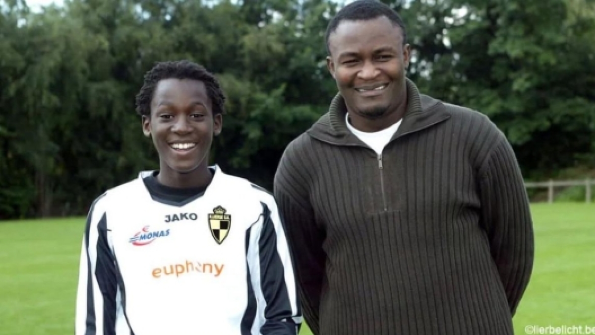 Lukaku, morto il papà George a 58 anni: «Grazie per avermi insegnato ...